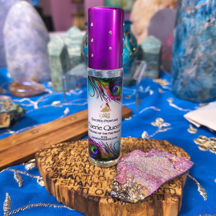 Chrysoprase Guide: Properties and Meaning - Sage Goddess