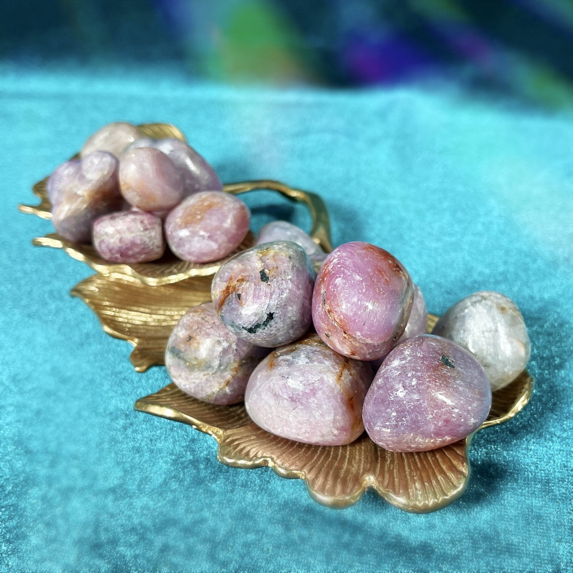 Pink Topaz Guide: Properties and Meaning - Sage Goddess